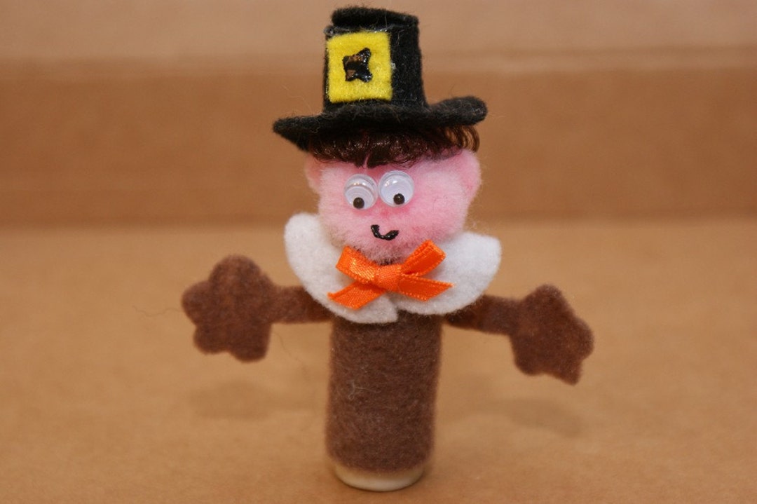 Pilgrim Finger Puppet - Etsy