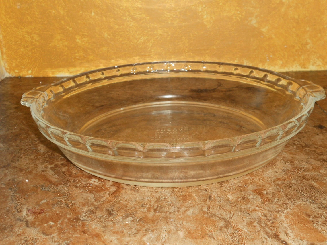 Vintage PYREX Clear Glass PIE PLATE - Etsy