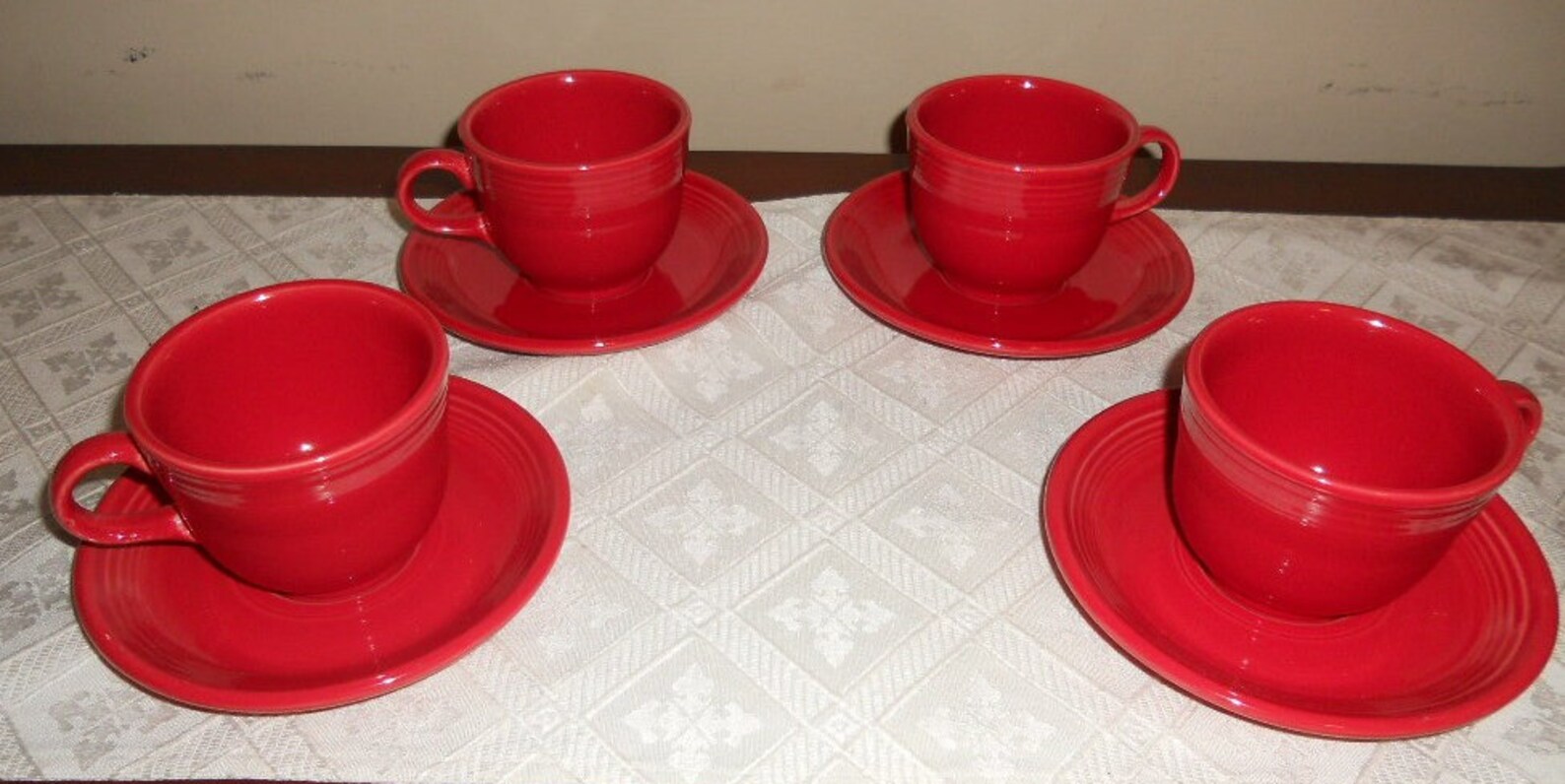Vintage 8 Piece RED FIESTAWARE Set Cups and Saucers Classic Bright Red ...