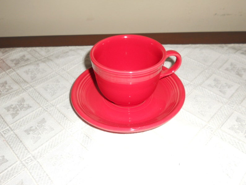 Vintage 8 Piece RED FIESTAWARE Set Cups and Saucers Classic - Etsy