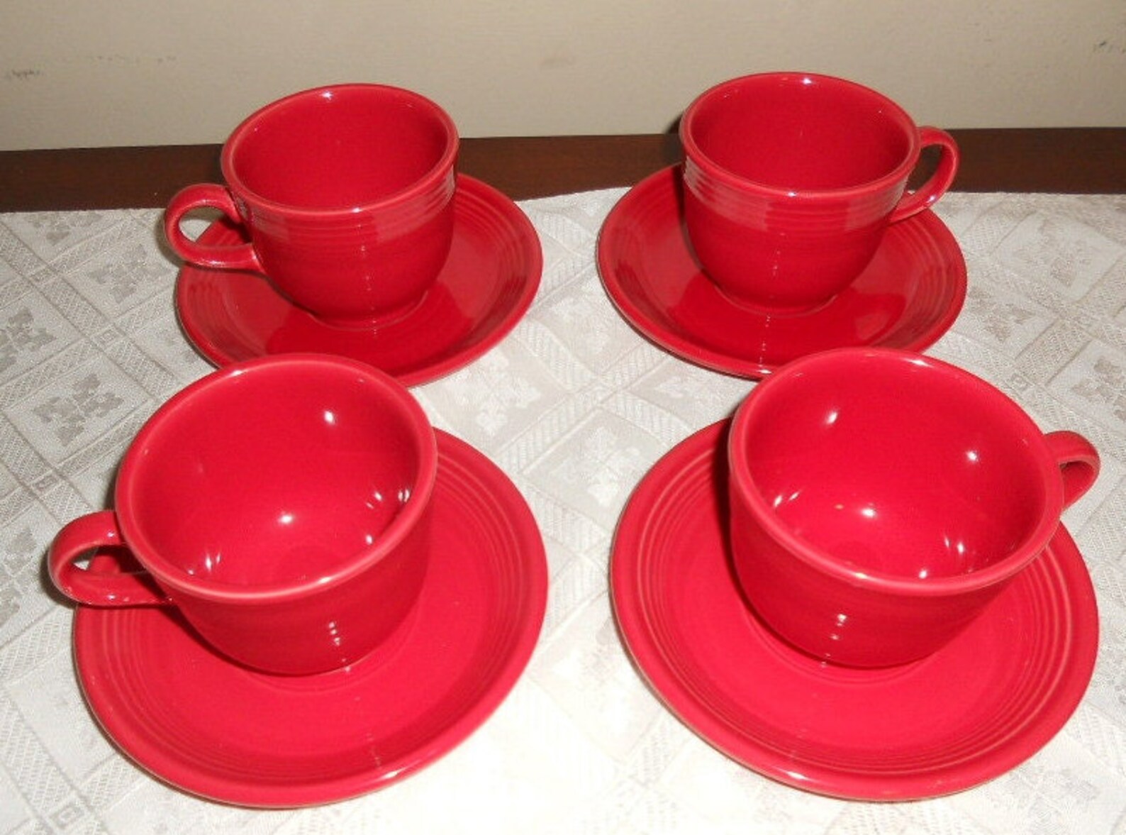 Vintage 8 Piece RED FIESTAWARE Set Cups and Saucers Classic Bright Red ...