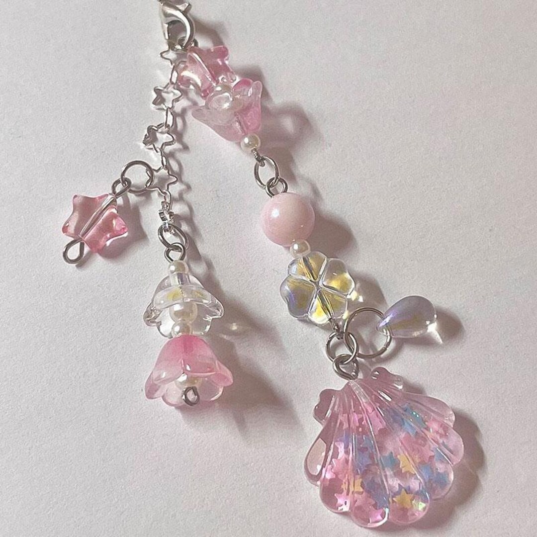 Underwater Mermaid Shell Beaded Phone Charm - Etsy