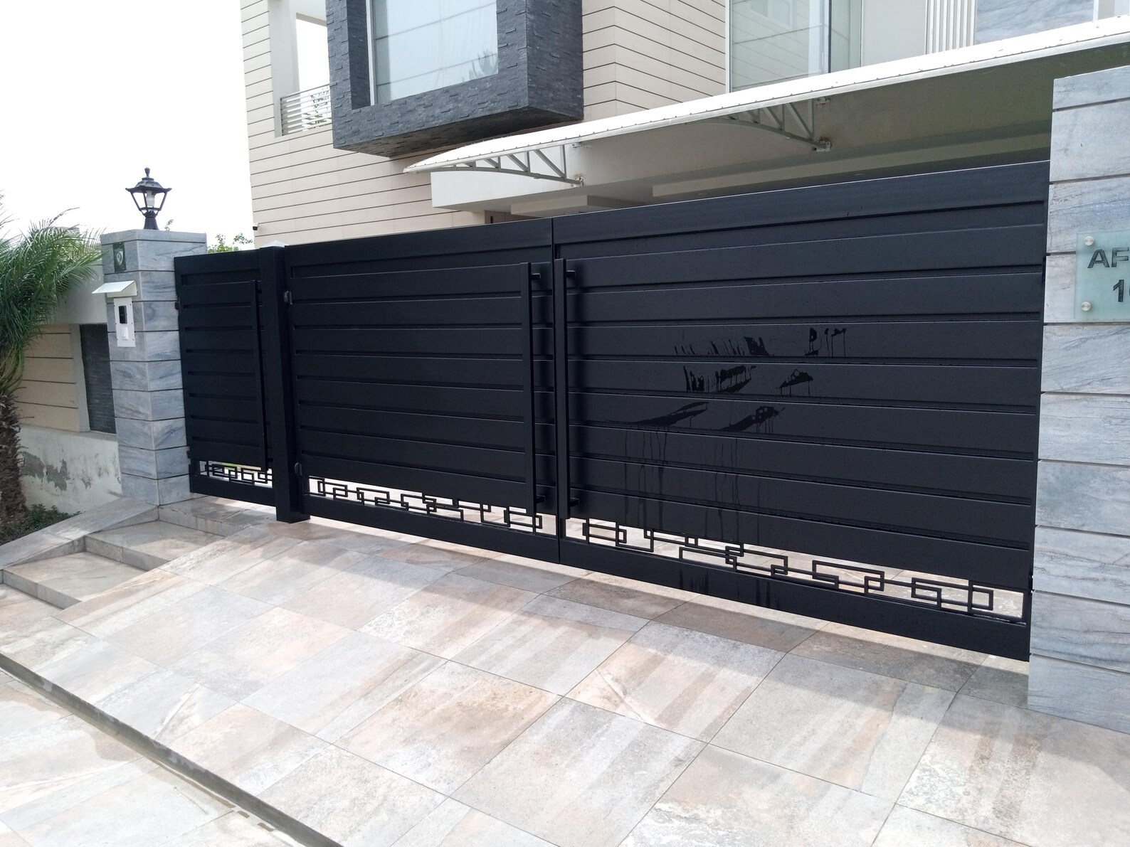 Modern Gate - Bespoke Gate - Driveway - Estate Gate - Metal Gate ...