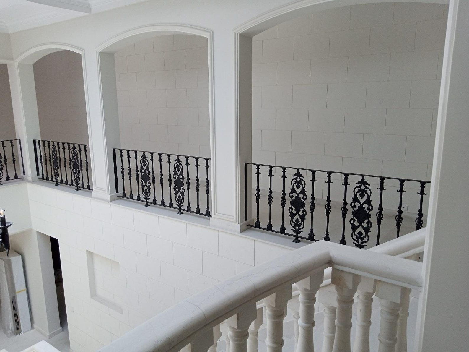 Handmade Cast Aluminum Balcony Railing: Ornamental Terrace Safety Grill ...