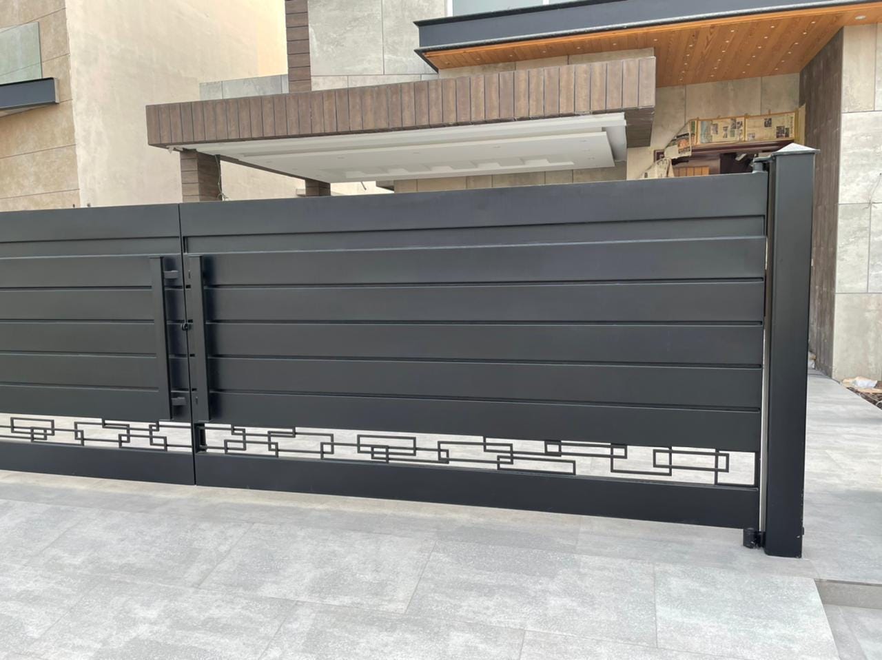 Modern Gate - Bespoke Gate - Driveway - Estate Gate - Metal Gate ...