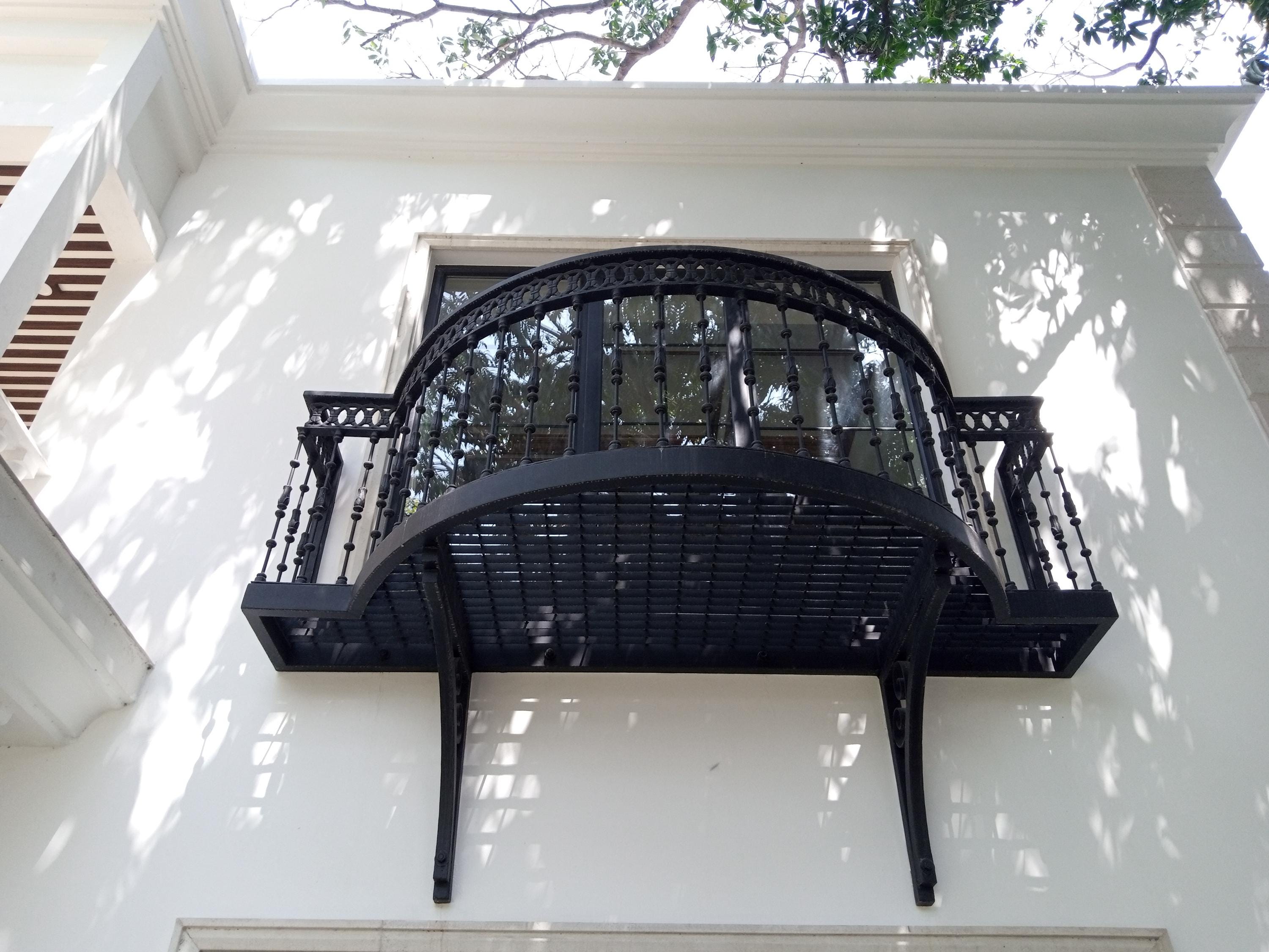 Custom Wrought Iron Juliet Balcony Railing: Window & Terrace Extension ...