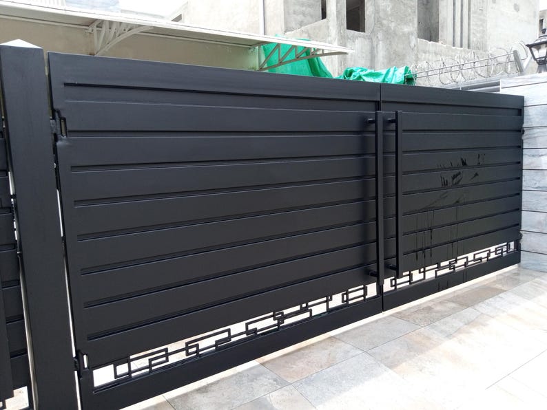 Bespoke Metal Driveway Gate: Modern Farmhouse Estate Gate - Etsy