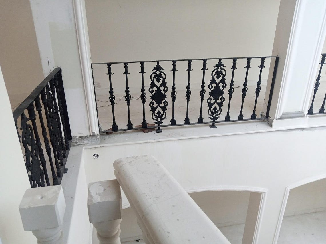 Handmade Cast Aluminum Balcony Railing: Ornamental Terrace Safety Grill ...