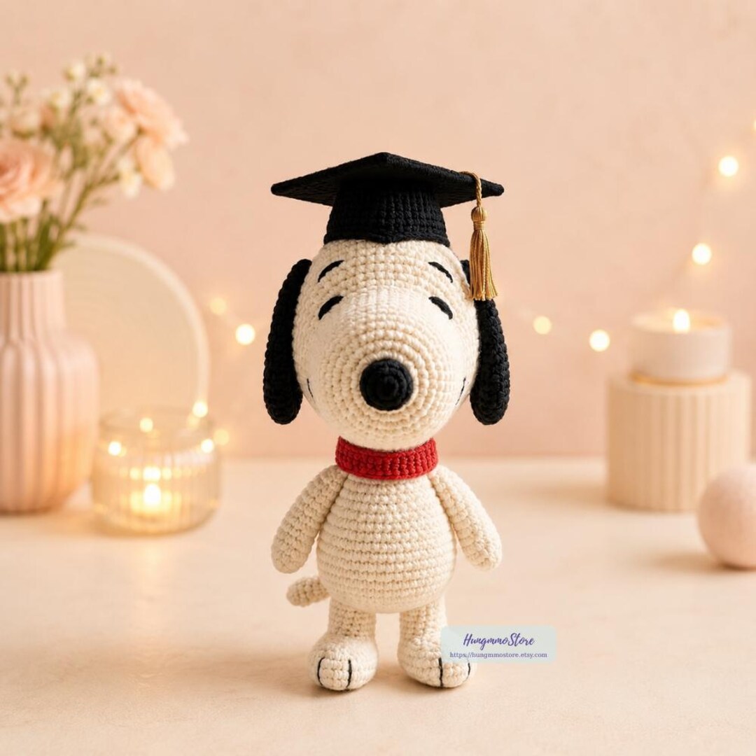 Crochet Graduation Snoopy, Handmade Amigurumi With Cap, Keepsake Gift ...