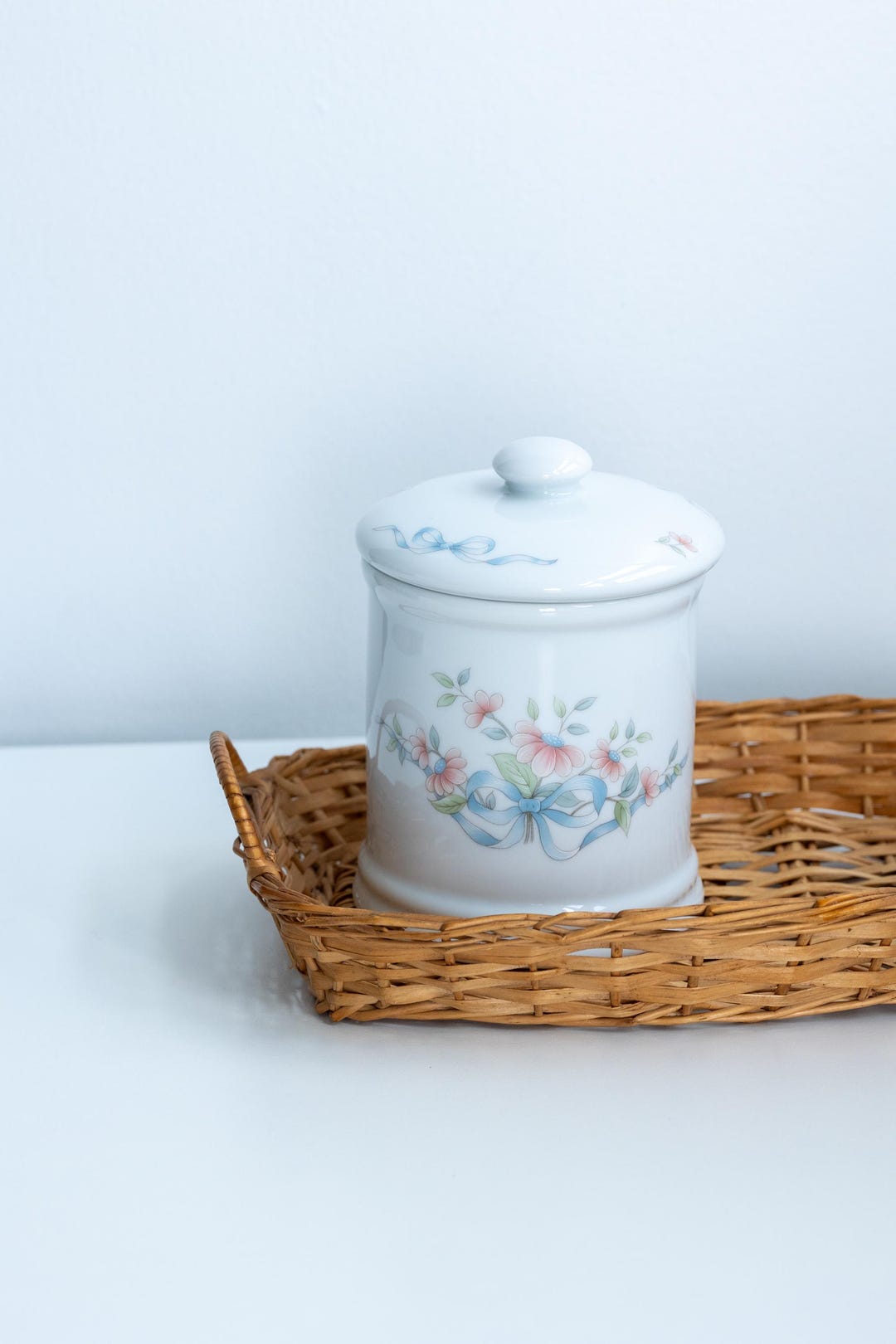 Vintage Princess House Princess Heritage Floral Ribbon Bath Jar & Lid ...