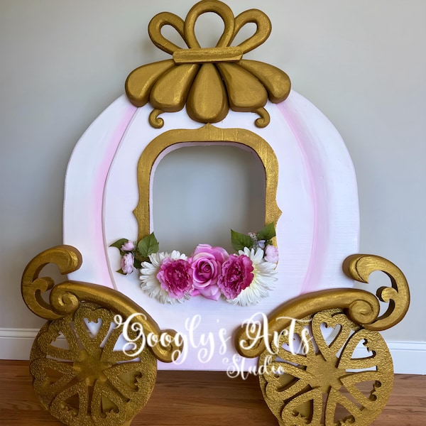 Carriage Prop - Etsy