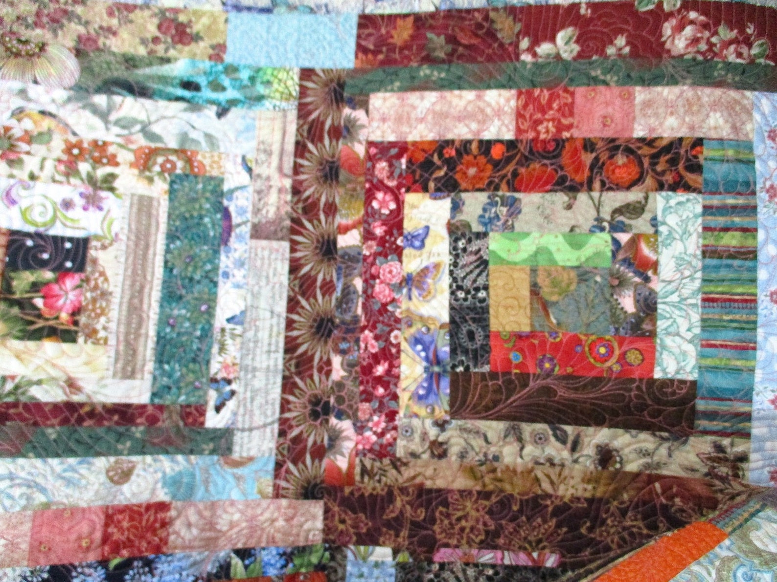 Log Cabin Patchwork Quilt / Large Scrap Quilt / Lap Size / Art Quilt ...