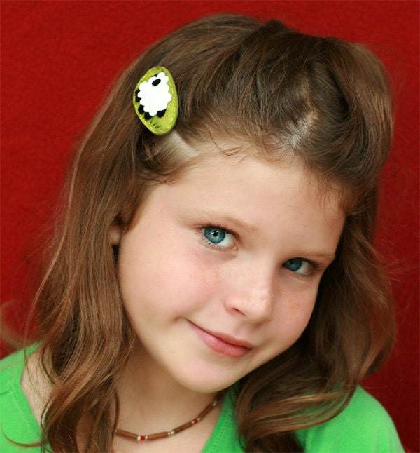 Wool felt hair clip NO SLIP Sheep sage green | Etsy