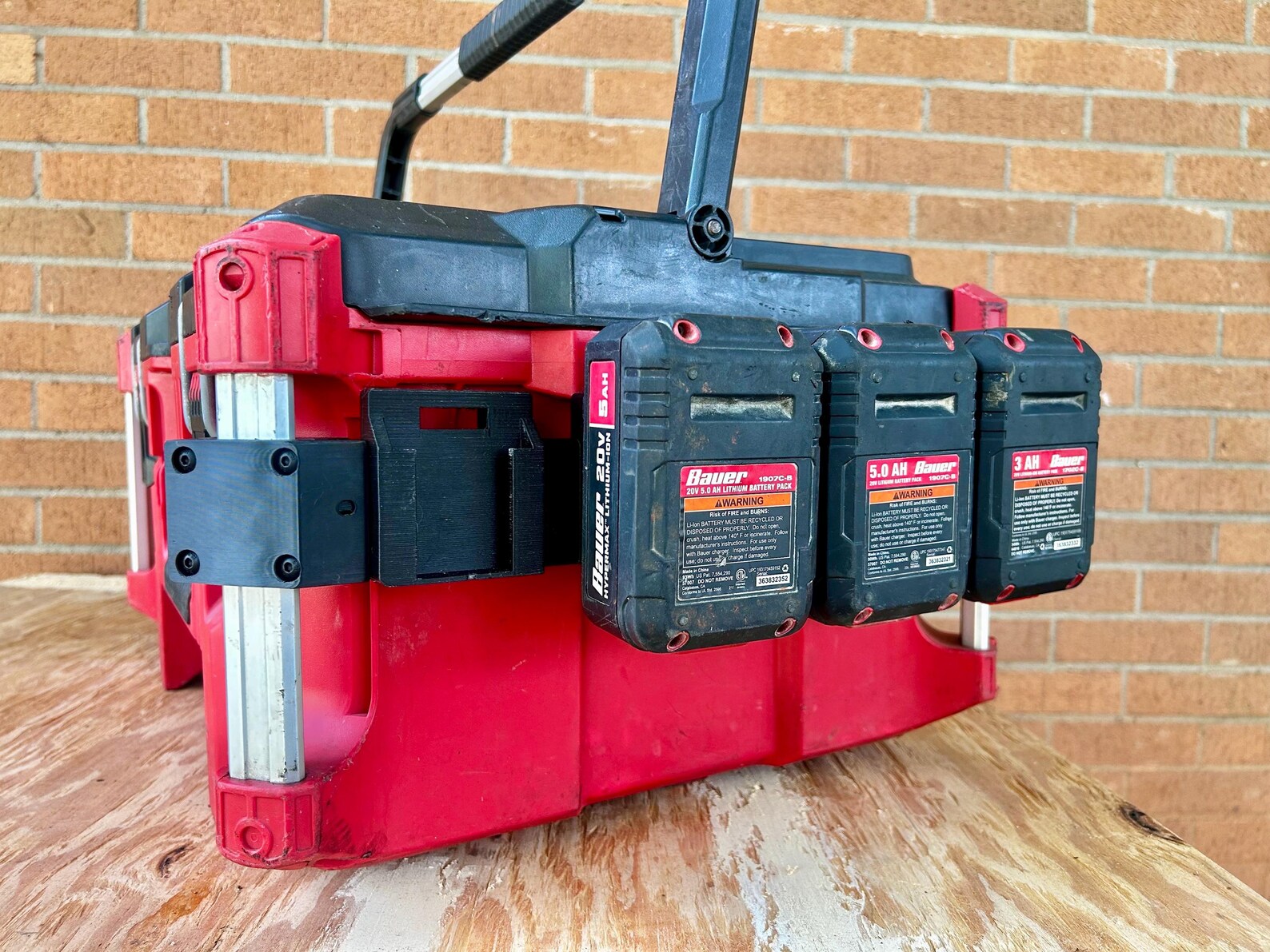 Milwaukee PACKOUT Side Mounted Battery Holder: Fits Dewalt, Ryobi ...