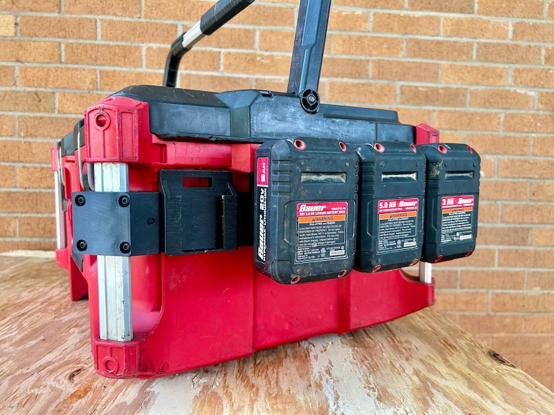 Milwaukee PACKOUT Side Mounted Battery Holder: Fits Dewalt, Ryobi ...
