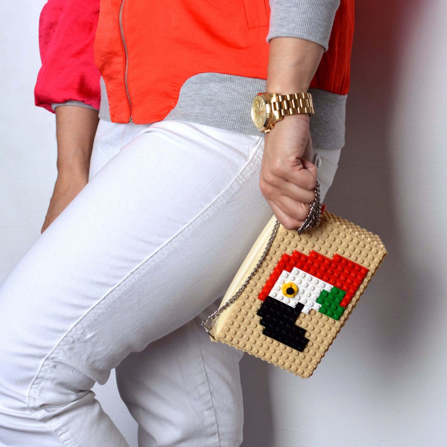 Tan crossbody purse with parrot made with LEGO® bricks FREE - Etsy 日本