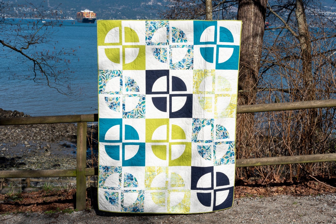 Just 'round the Corner Quilt Pattern, Contemporary Quilt Pattern ...