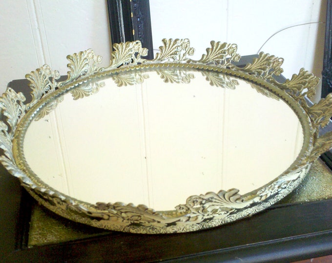 Round Mirror Tray in Metal Filigree Frame - Etsy