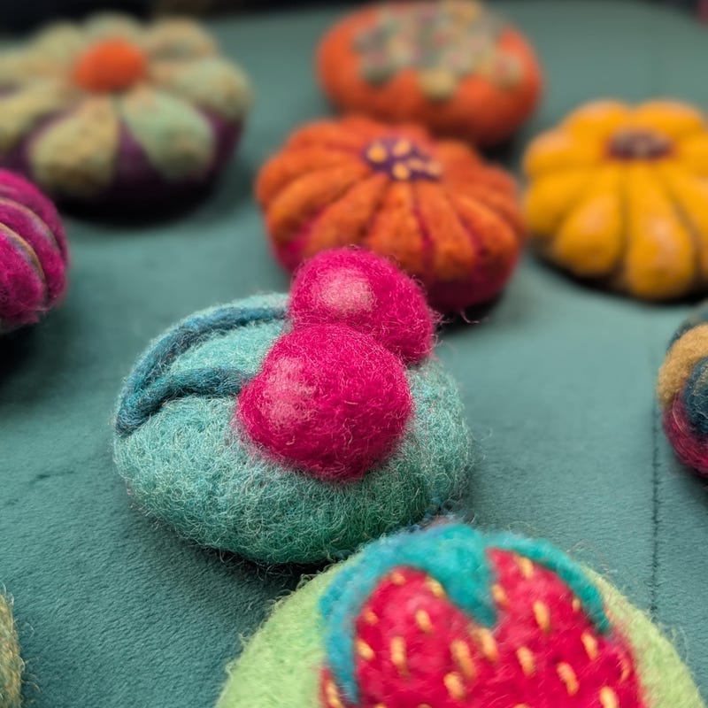Needle Felted Brooch - Etsy UK