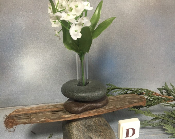 Modern Stone Rock Look Bud Vase, Vintage Chive Stone Rock Vase Modern ...