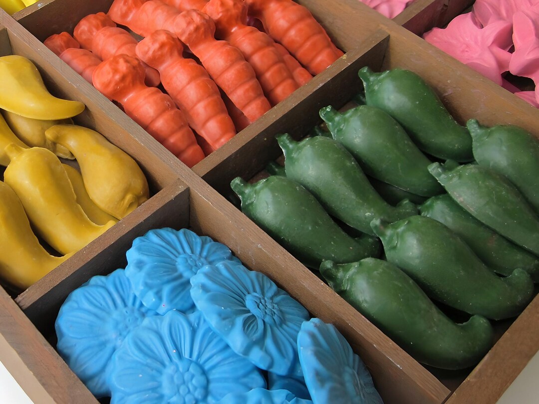 Farmers Market Natural Soy Crayons - Handcrafted Coloring Fun - Garden ...