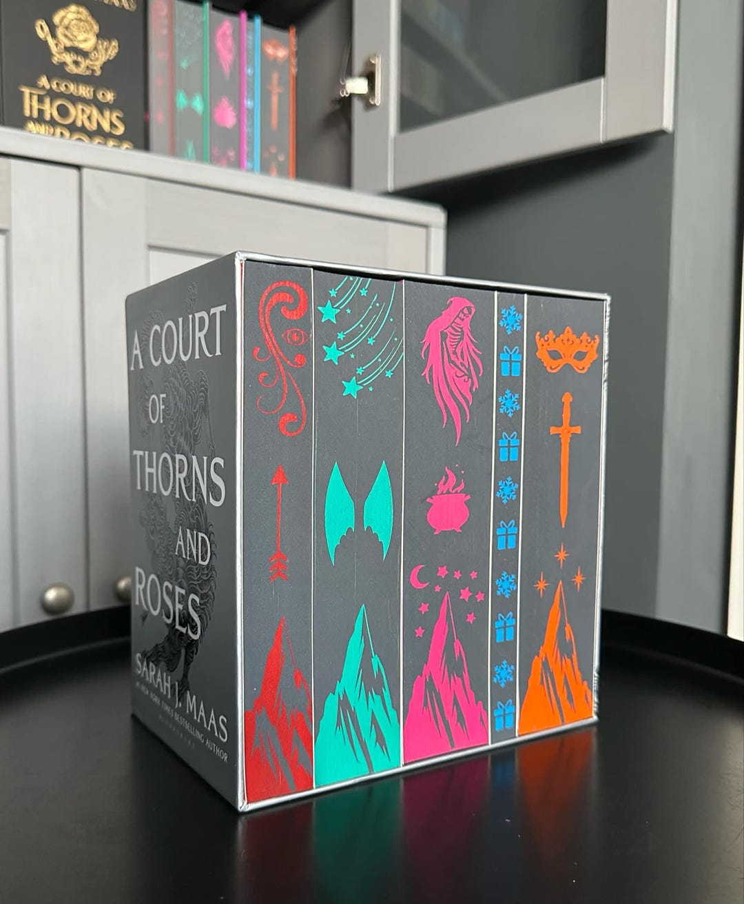 ACOTAR by Sarah J. Maas With Custom Hand Sprayed Edges | Paperbacks - Etsy