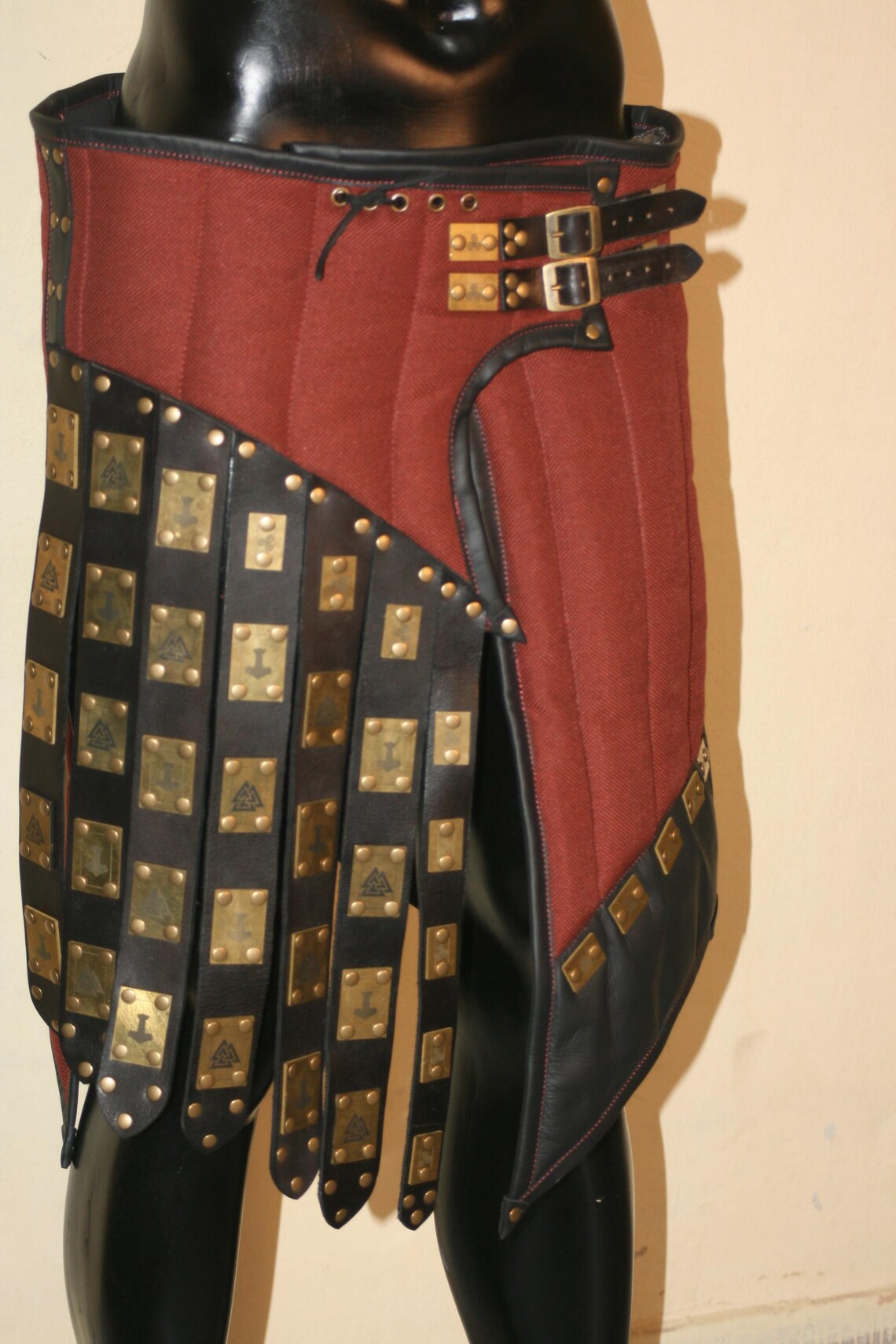 King's Jute Gambeson Set: Leather & Brass Larp Armor - Etsy