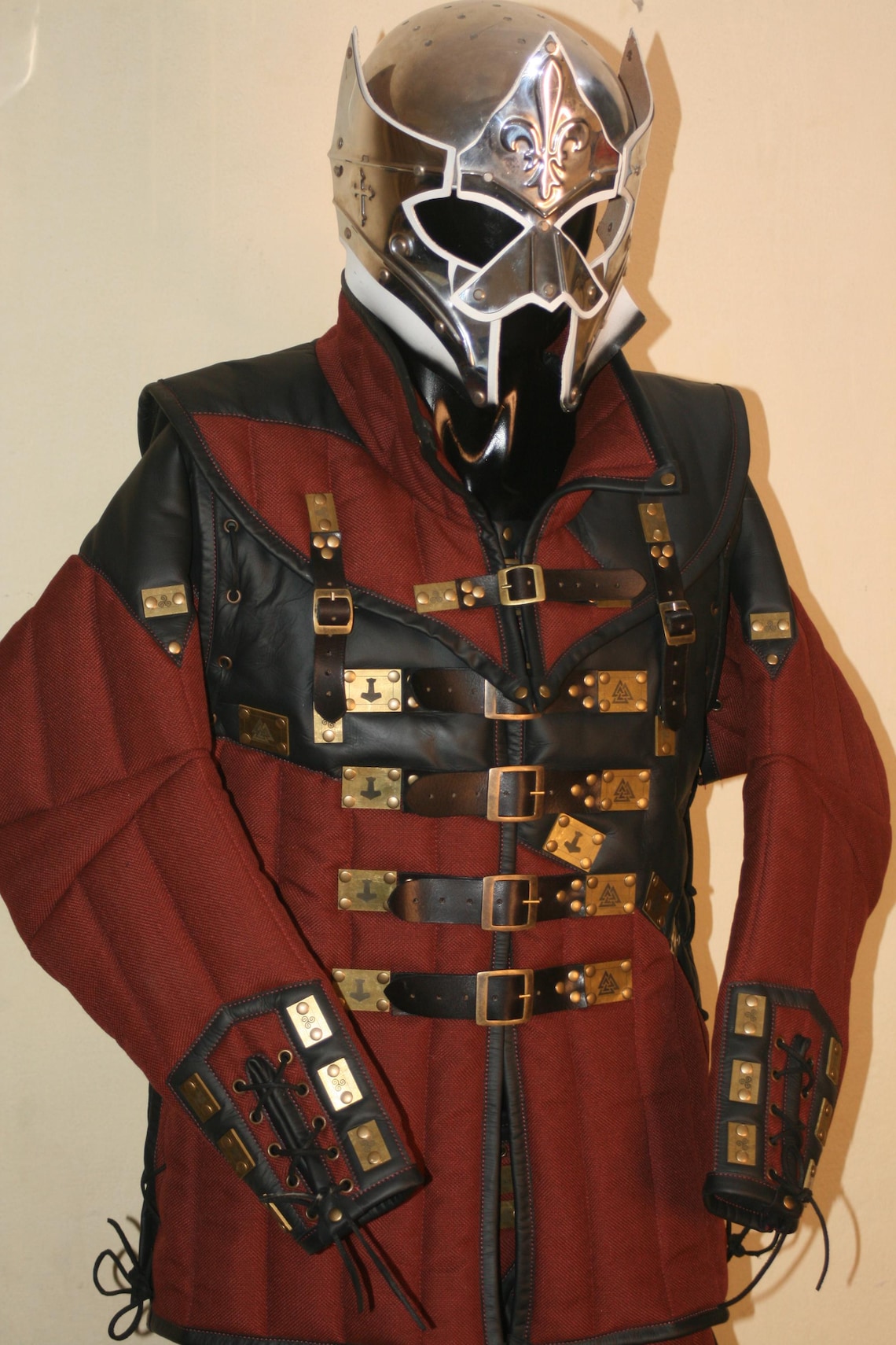 King's Jute Gambeson Set: Leather & Brass Larp Armor - Etsy