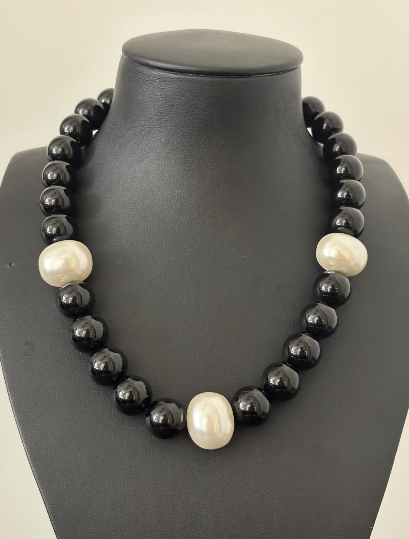 Black Onyx & Shell Pearl Necklace | 17" Elegant Contrast Statement - Etsy