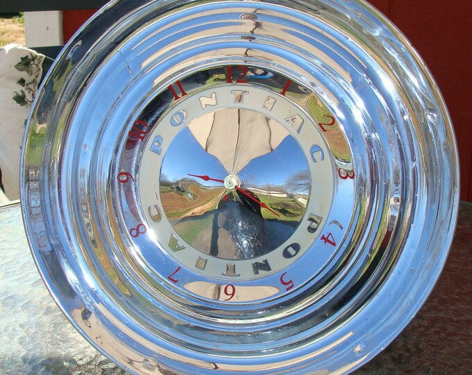 Vintage Pontiac Hubcap Clock Man Cave - Etsy