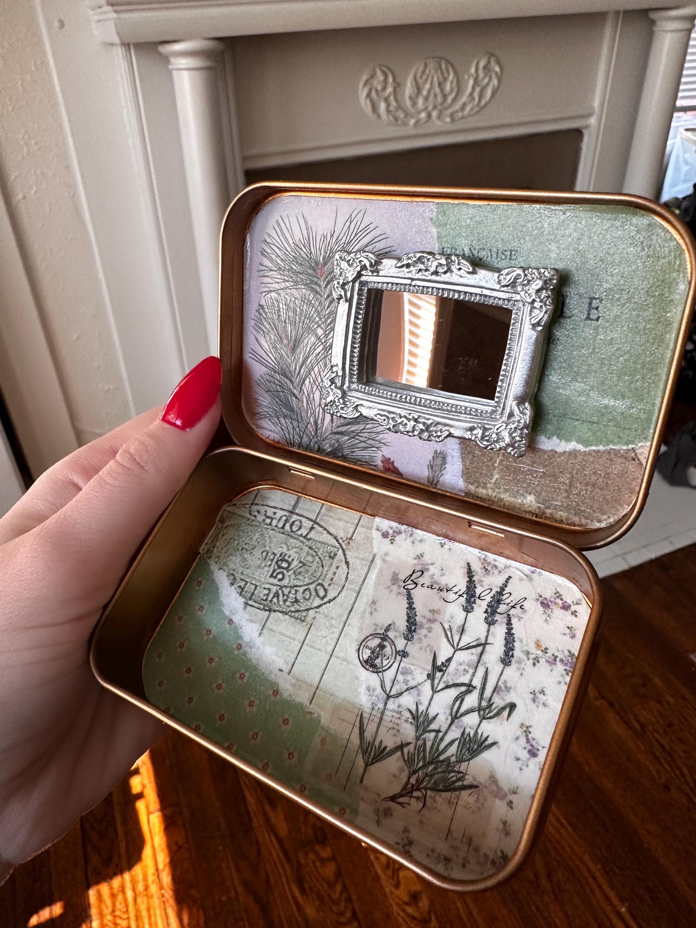 Custom Handmade Altoid Tin Wallet! - Etsy