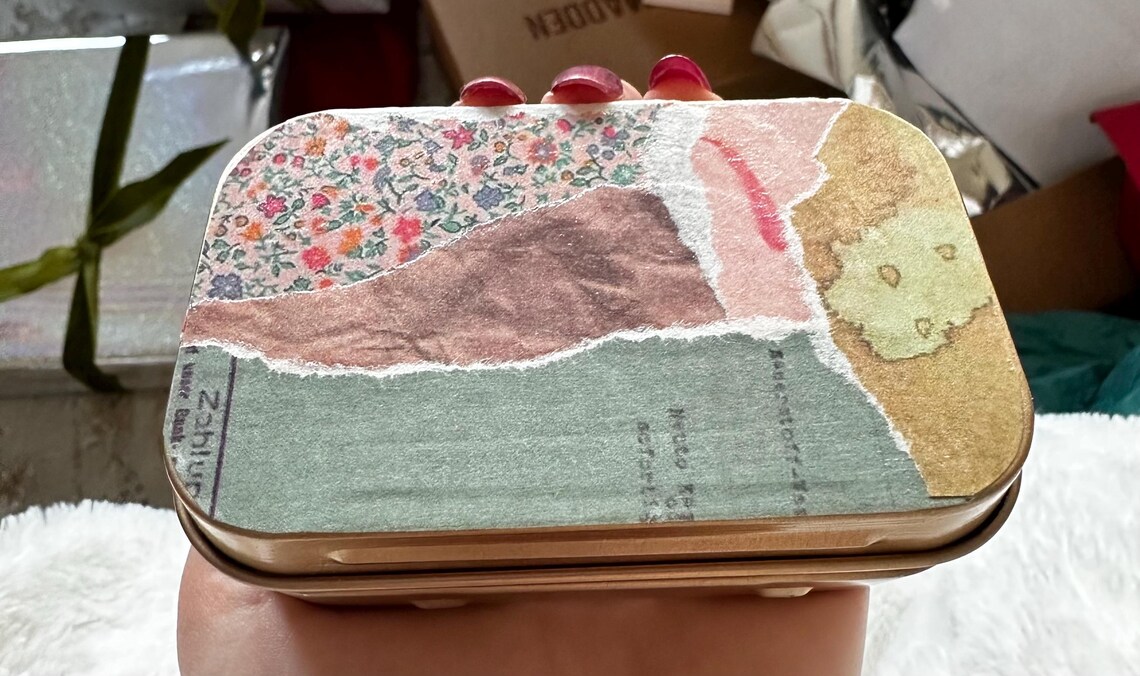 Custom Handmade Altoid Tin Wallet! - Etsy
