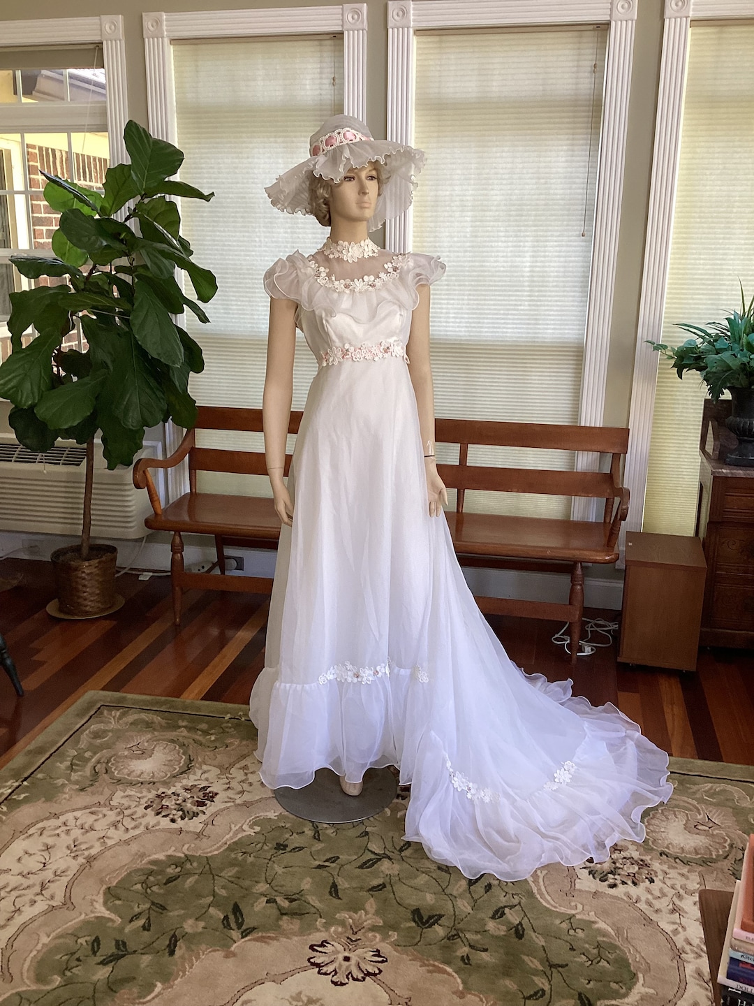 Stunning Vintage Southern Belle Wedding Gown and Hat/absolutely ...