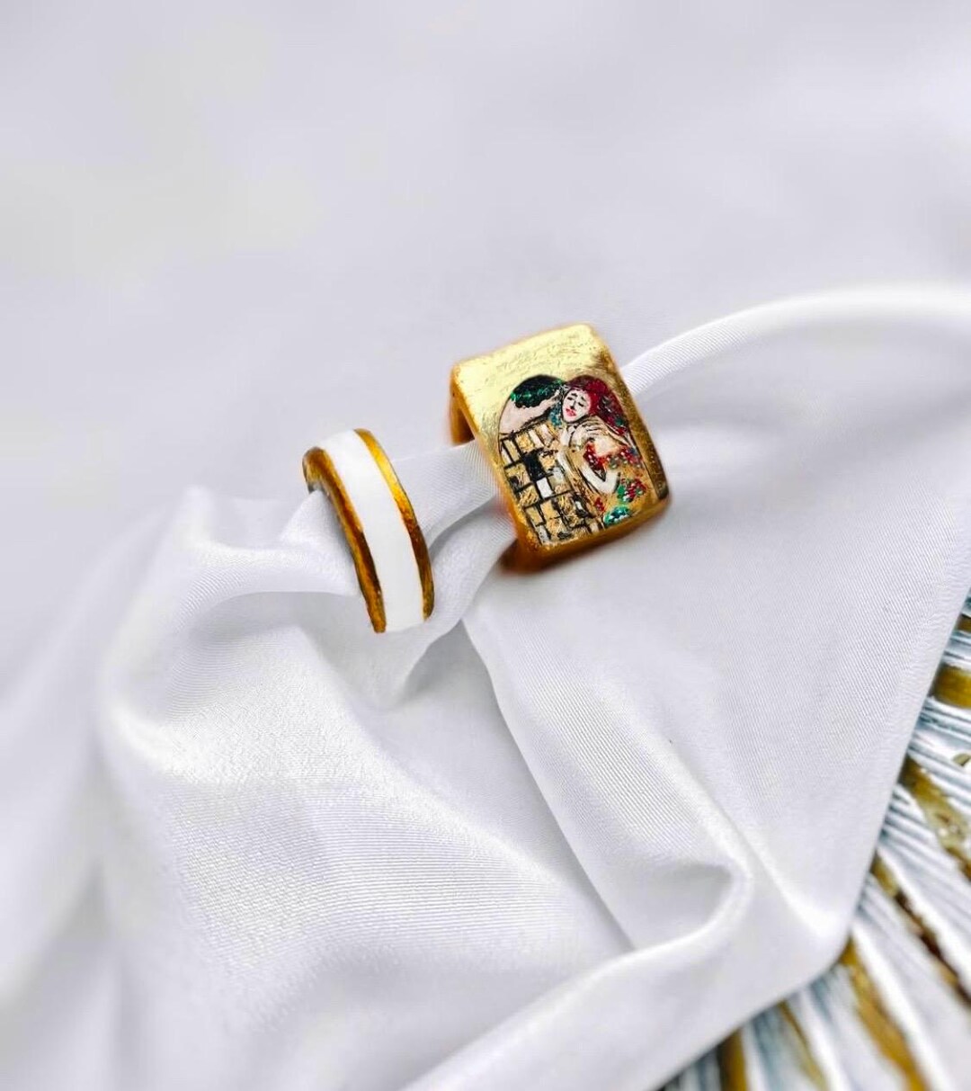The Kiss, Gustav Klimt - Hand Painted Rings - Etsy