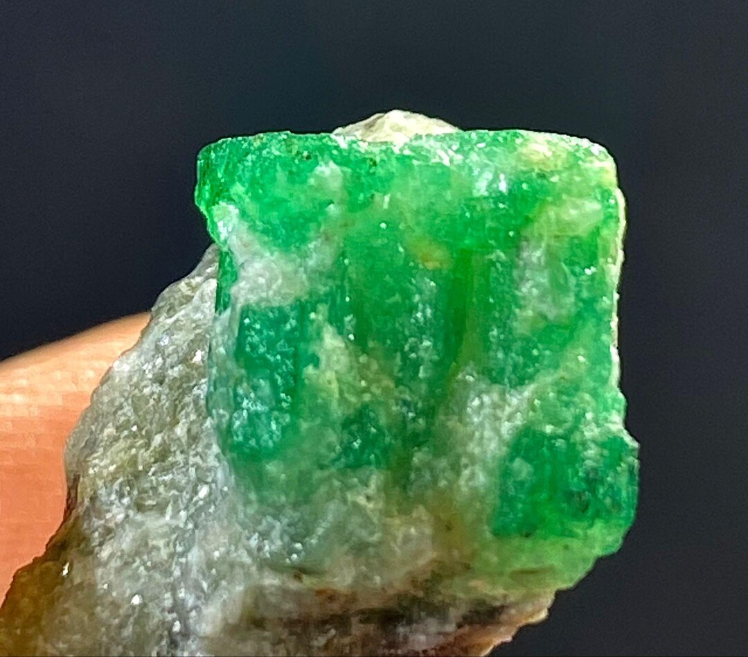 25 Carat Beautiful Natural Terminated Emerald Crystal Specimen From ...
