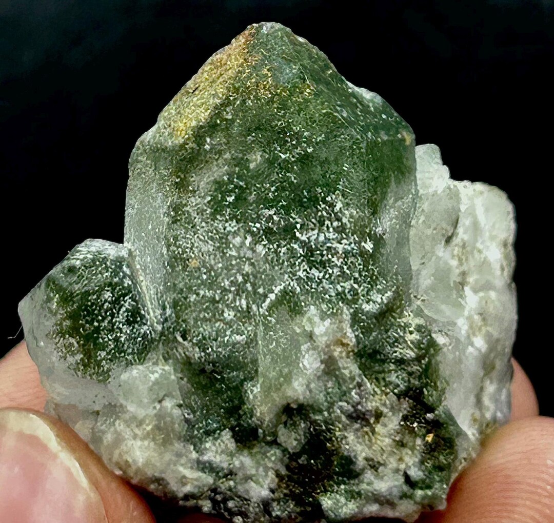 Chlorine Quartz Crystal Specimen: 15 Carat Natural Gemstone From ...