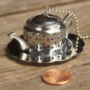 Vintage Miniature Teapot Tea Strainer/cottagecore - Etsy