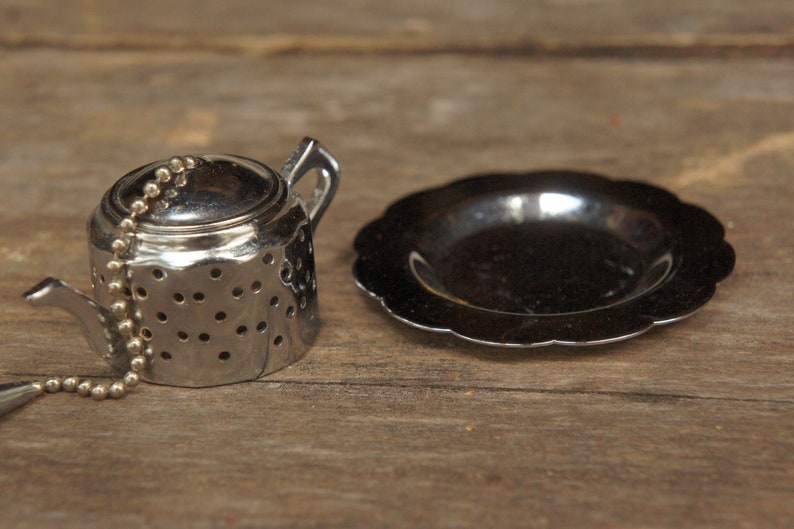 Vintage Miniature Teapot Tea Strainer/cottagecore - Etsy