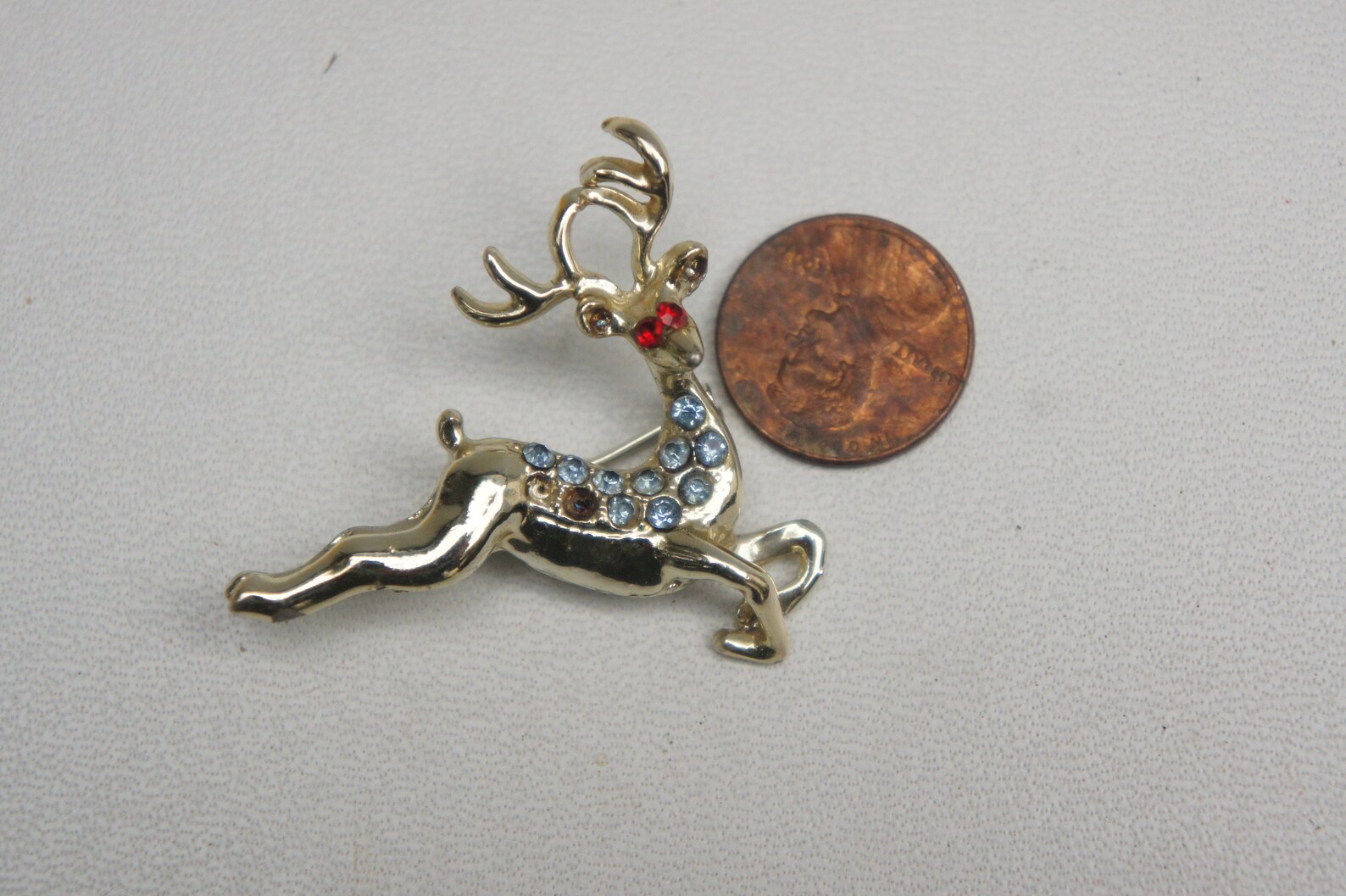 Vintage Reindeer Christmas Brooch Costume Jewelry Gift - Etsy