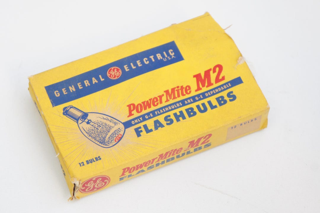Vintage Box of General Electric Power Mite M2 Flashbulbs Dead Stock ...