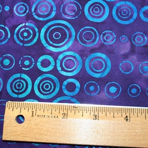 ROUND AND ROUND Beautiful Dot and Circle Batik From Robert - Etsy