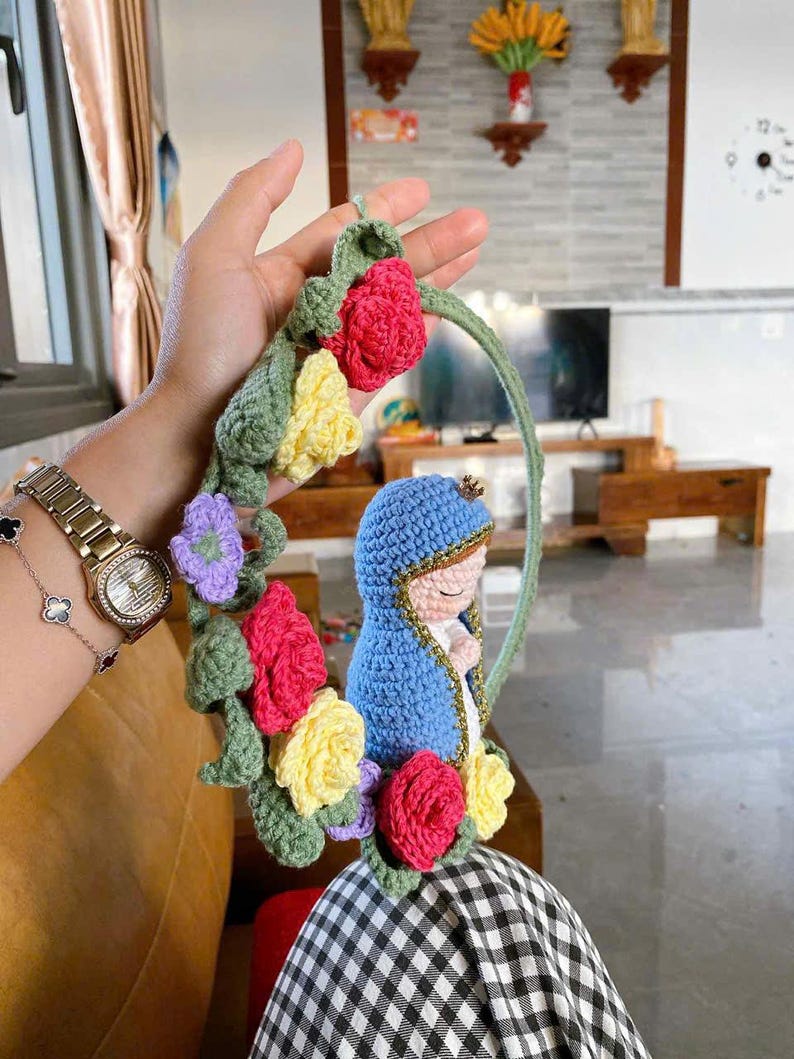Our Lady Crochet Floral Wreath – Marian Wall Hanging, Catholic Gift - Etsy