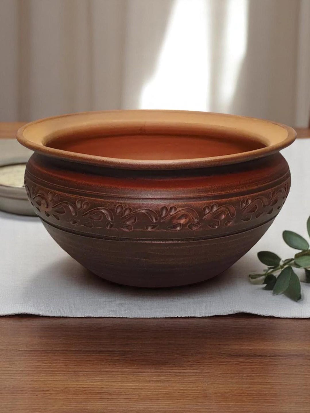 Traditional Ukrainian Clay Pot – Hand Carved Makitra, 3.5 Liters Rustic ...