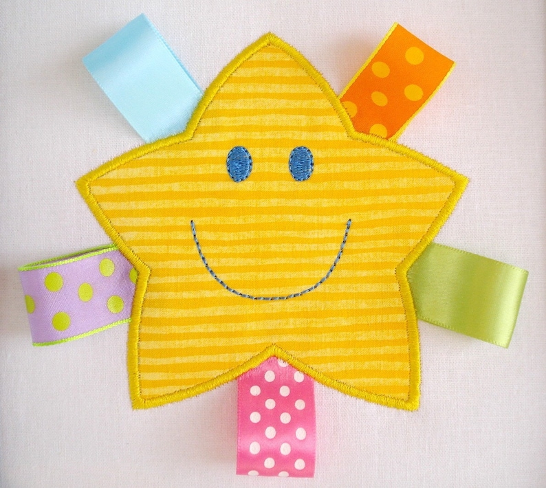 Star Machine Embroidery Applique Design - Smiling Star - Two Sizes 4x4 ...