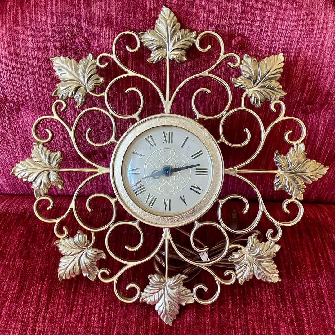 Vintage 1959 Maple Leaves Wall Clock - Midcentury Modern Swirls and ...