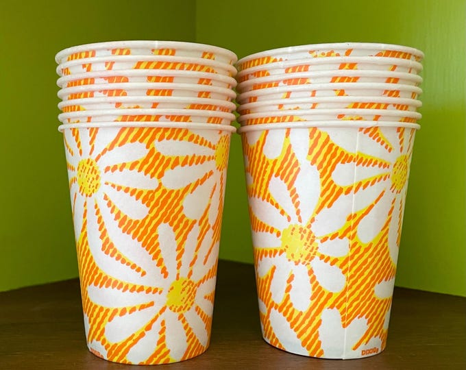 14 Vintage Dixie Cups in Daisy Pattern - Orange, Yellow and White Wax ...
