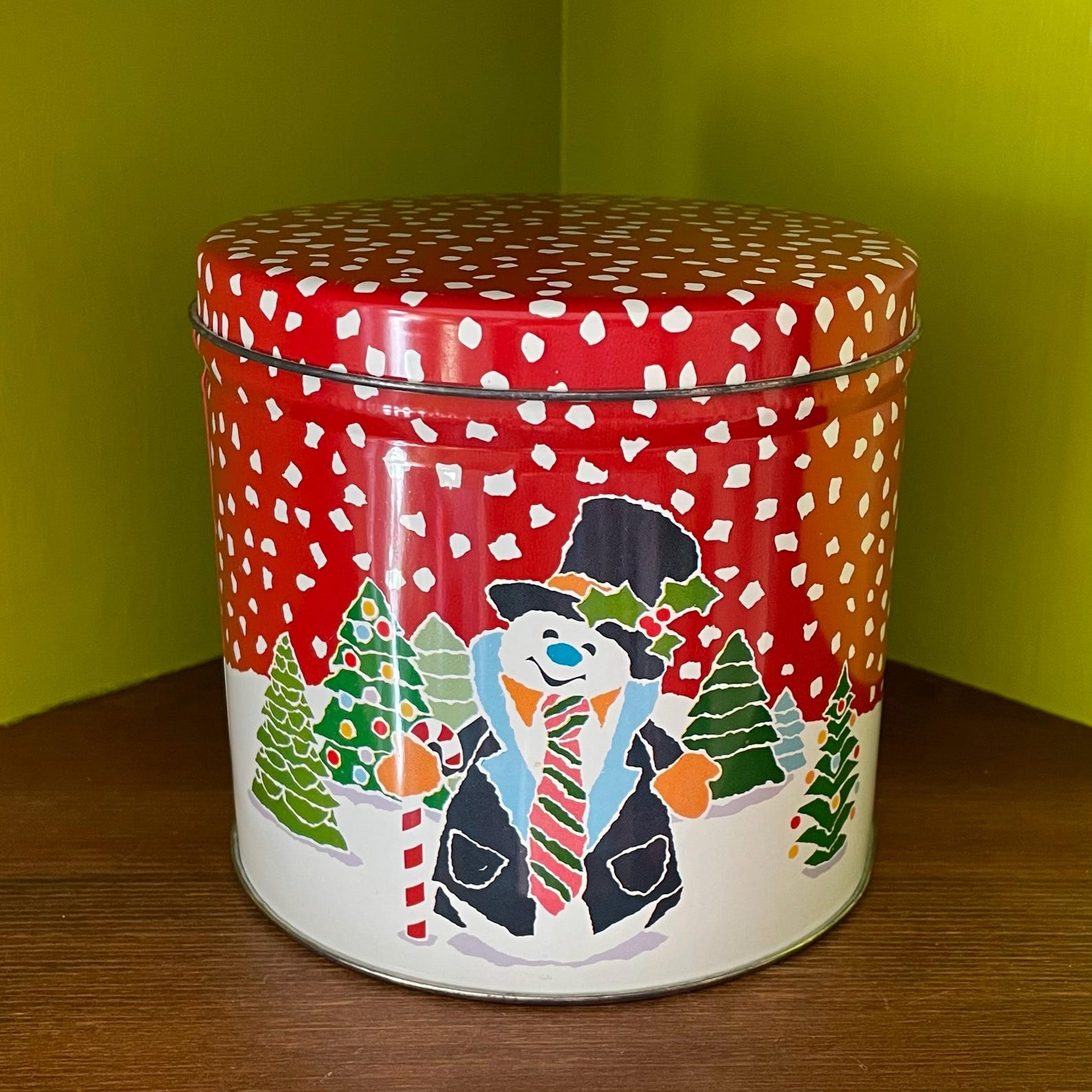 Vintage Snowman Tin - Vintage Snowman and Christmas Trees Illustrations ...