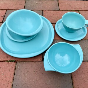 Six Pieces of Vintage Melamine Boontonware Dishes Medium Blue Melamine ...