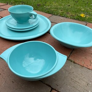 Six Pieces of Vintage Melamine Boontonware Dishes Medium Blue Melamine ...