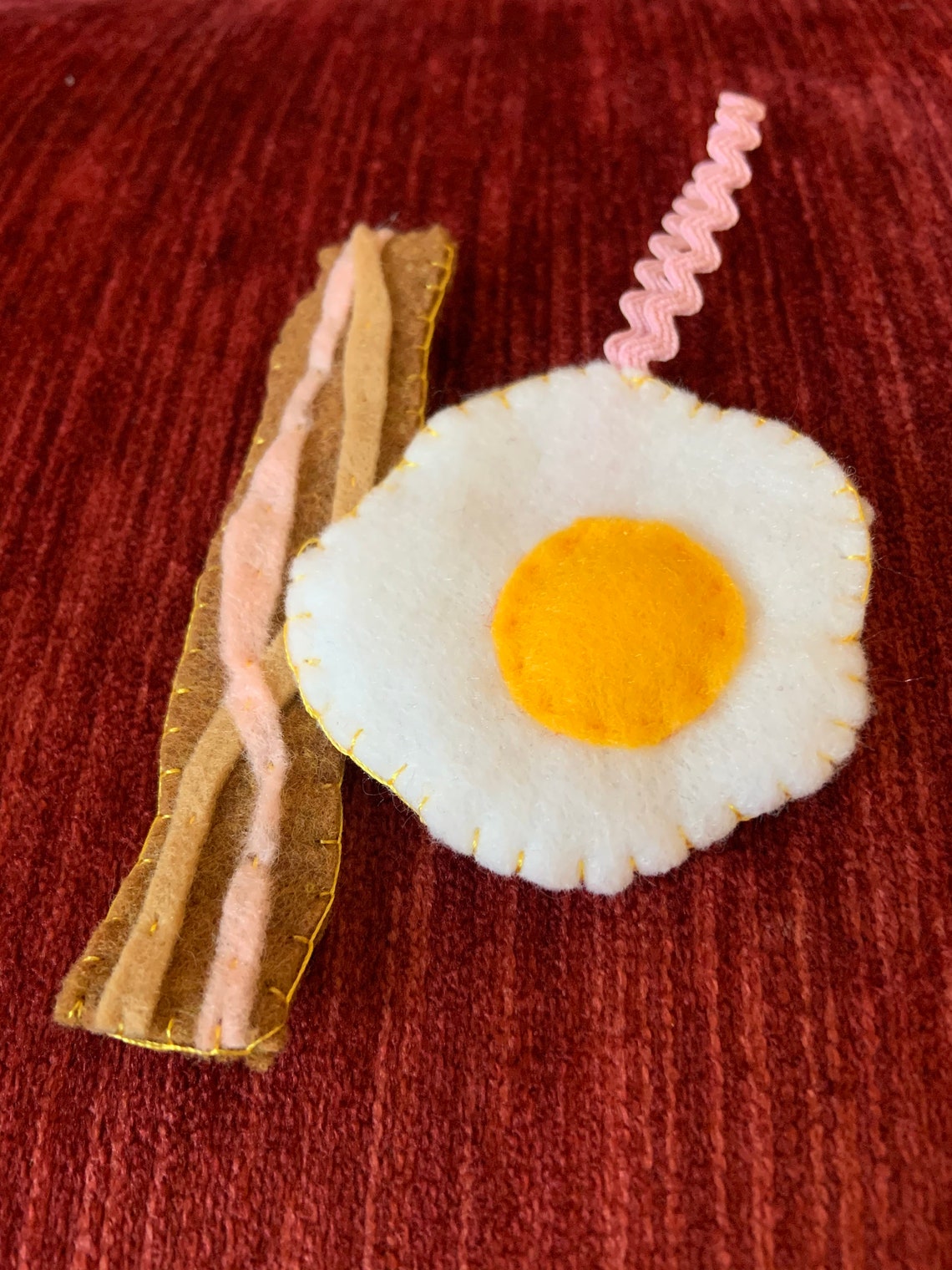 Handmade Felt Bacon and Egg Ornament brunch breakfast | Etsy